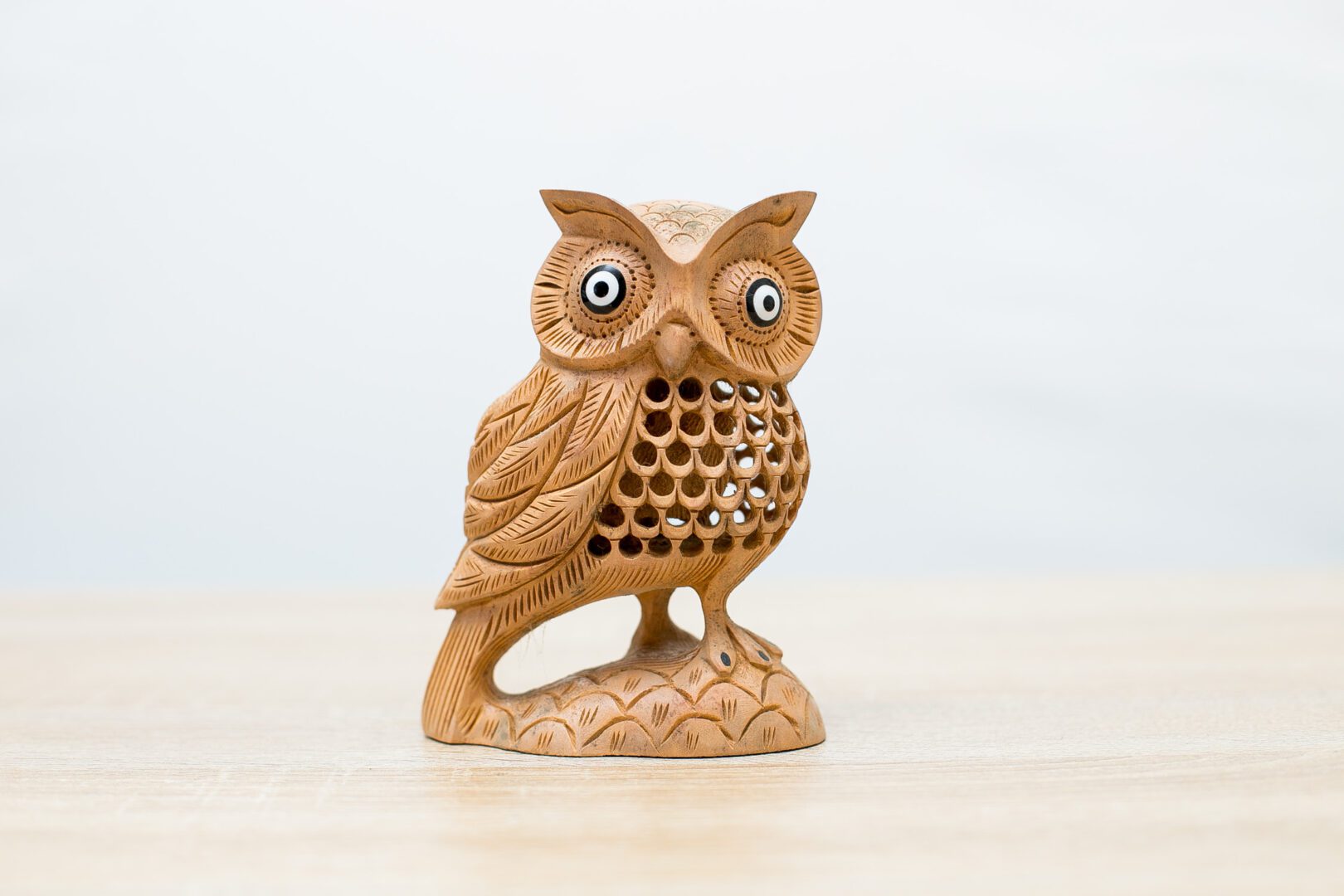 Búho de madera – Tienda Himalaya